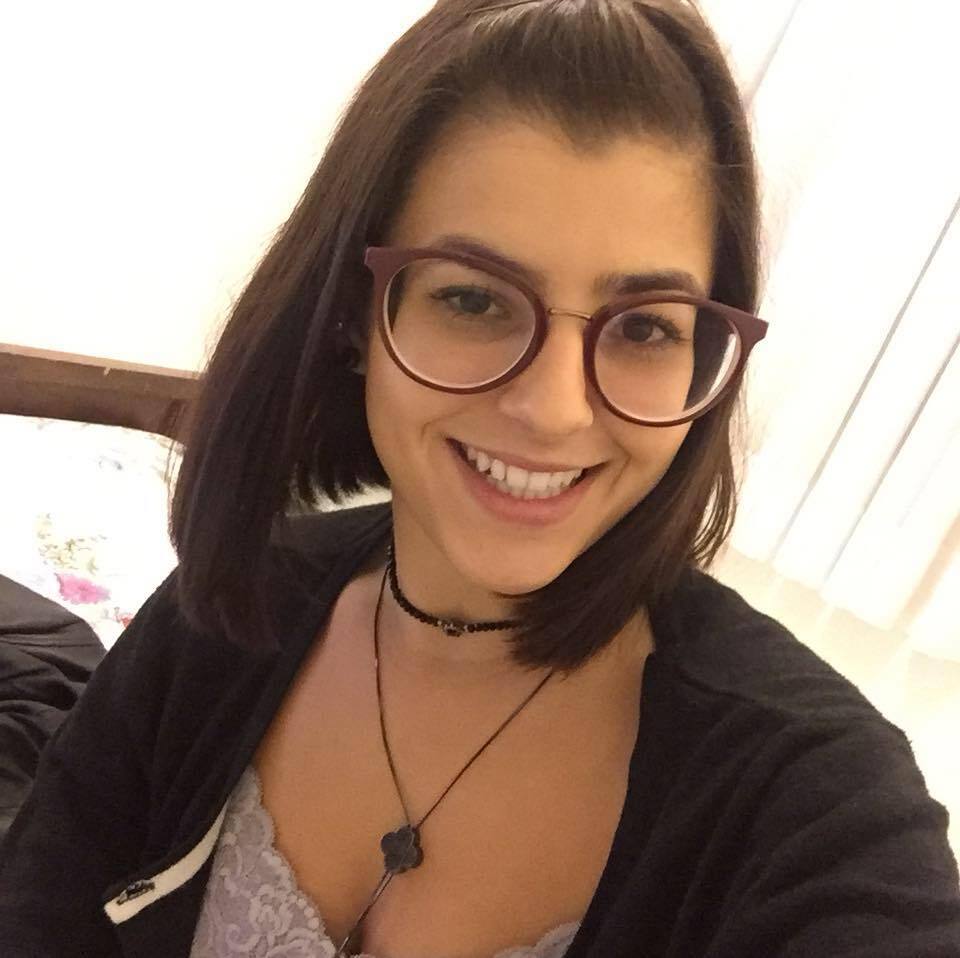 Lara Mendes de Farias Abrahão